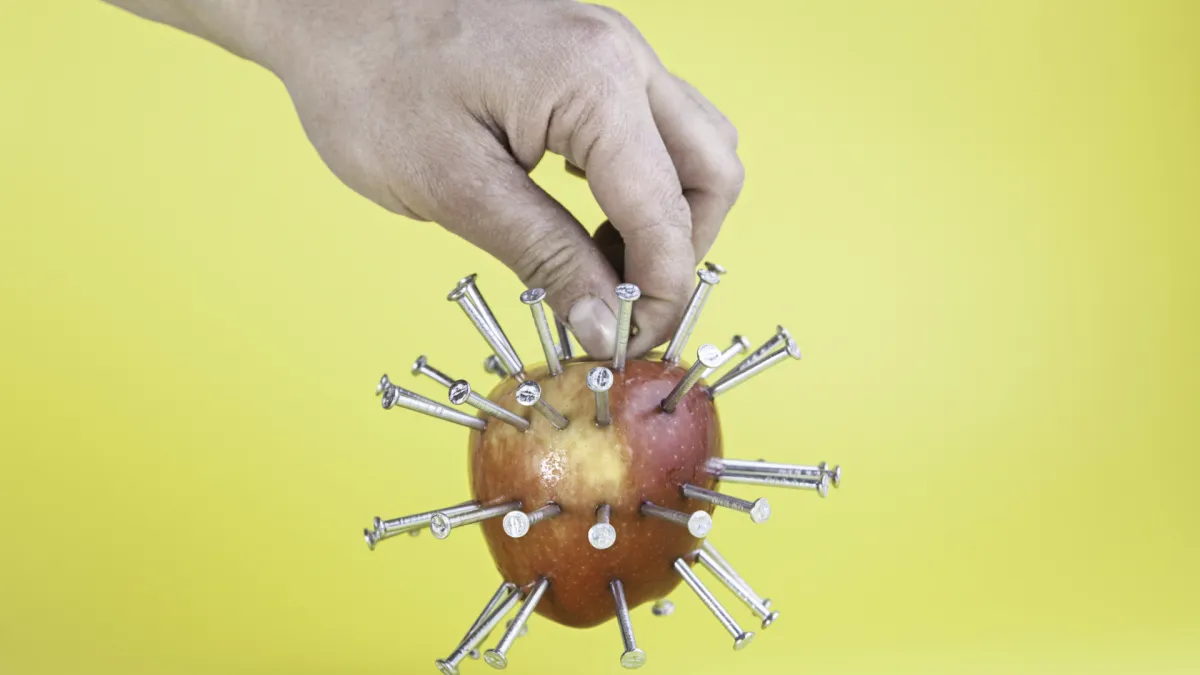 POBIJEDITE ANEMIJU U SEDAM DANA: Potrebni su vam samo jabuka i čavli ...