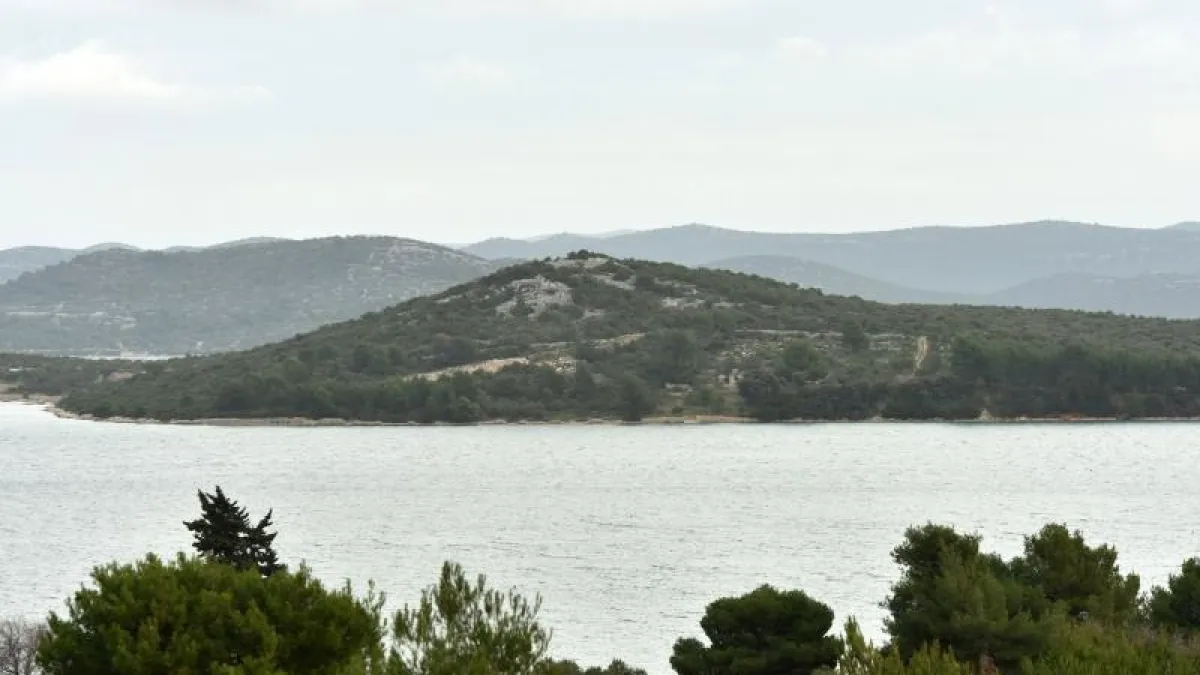 Minsko more: Jadran pun eksploziva, na brojnim mjestima zabranjeno ...