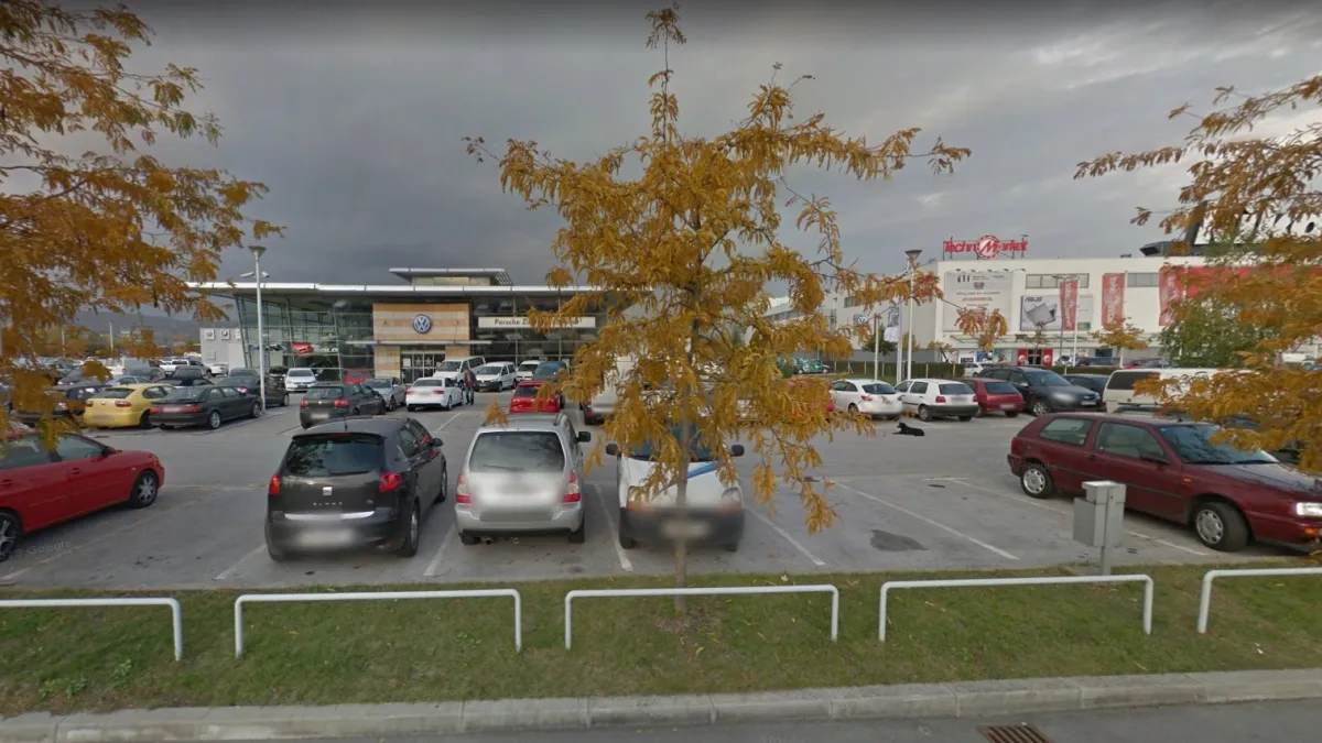 EVAKUIRAN PORSCHEOV SERVIS U ZAGREBU: Dovezao auto na pregled jer mu je ...