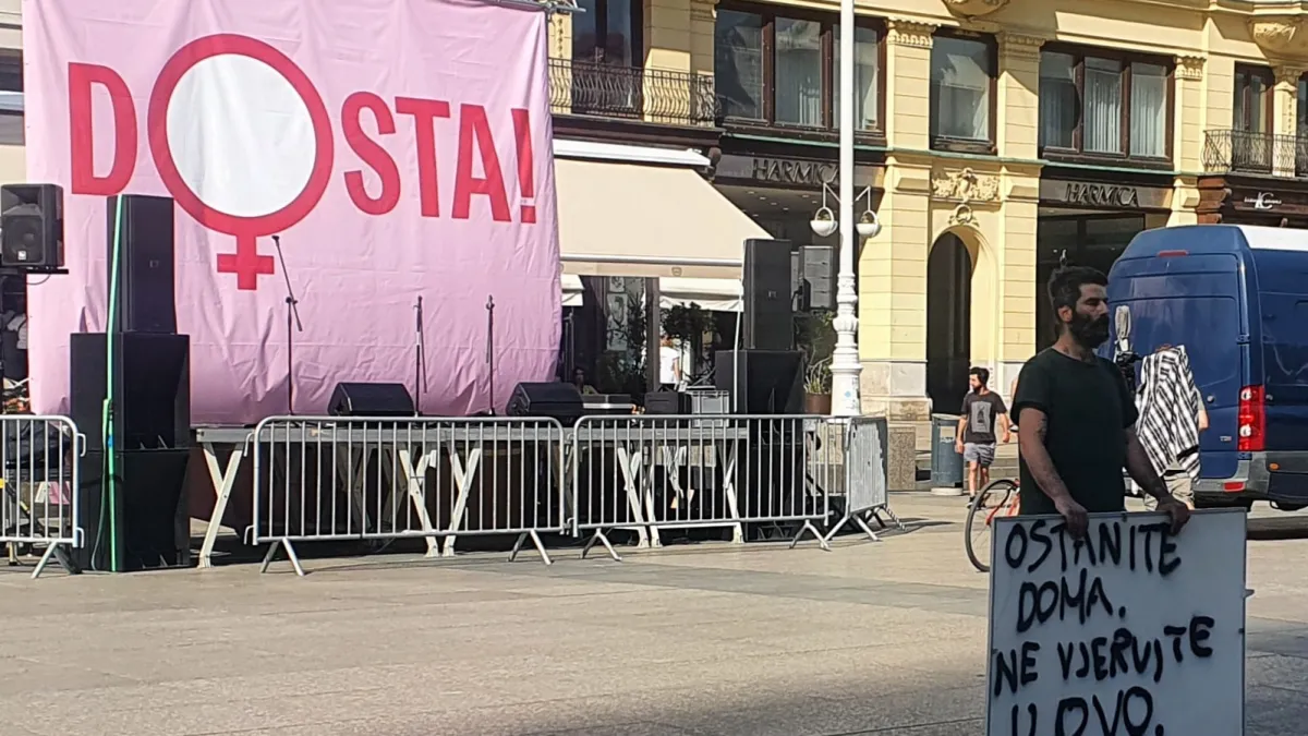Zekanović: 'Bal vampira na Trgu. Hiijene su nanjušile krv' - Net.hr