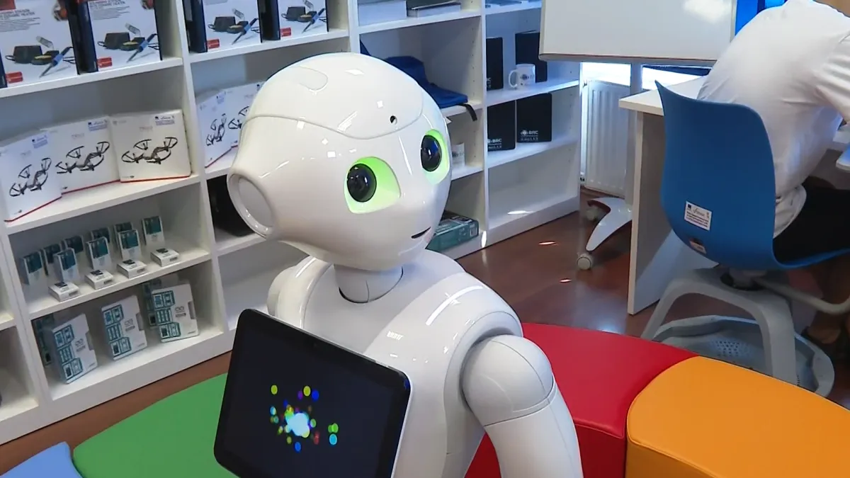 Najmoderniji humanoidni robot novi je dodatak bjelovarske škole ...