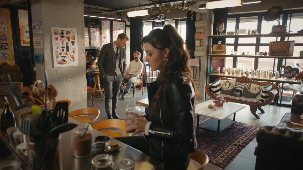 Kako samo Serkan može ovo slušati?! Edin zaručnik priča romantične bajke o Edi i ljubavi iz ...