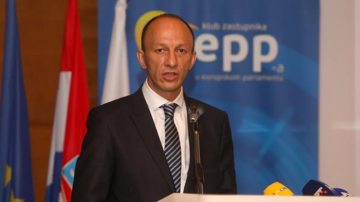 Ličko-senjski župan: 'Milanović ili ima druge interese ili je zaboravio ...