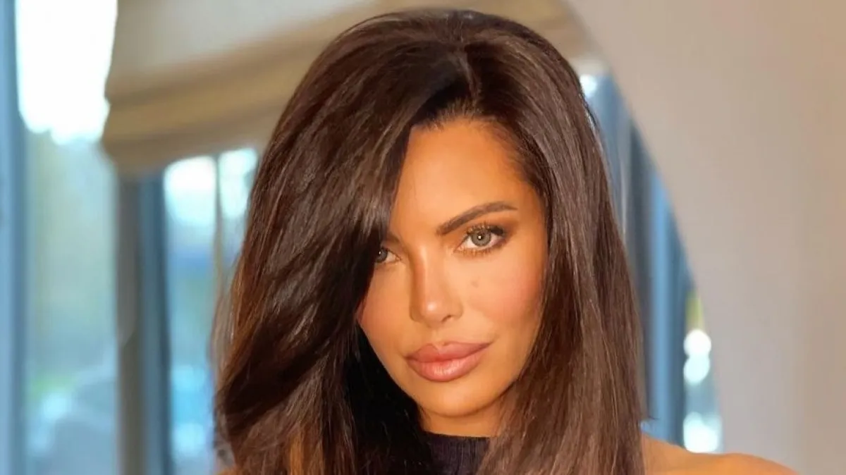 Nikolina Pišek promijenila frizuru i pohvalila se seksi izdanjem u trendi haljini: 'Jer ja im ...