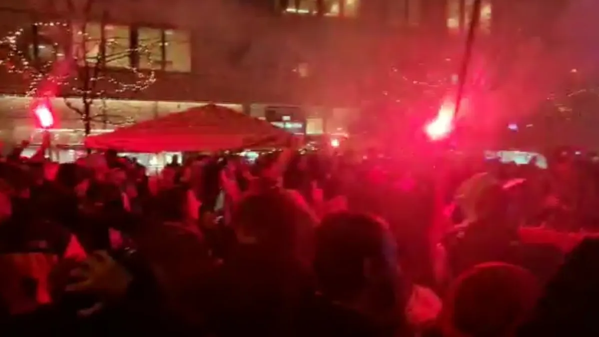 VIDEO Kakvo ludilo! Bengalke i slavlje na zagrebačkom trgu. Pogledajte ...