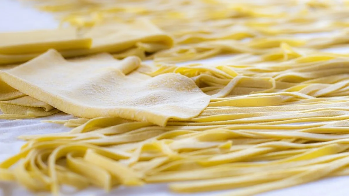 Domaći rezanci - recept za domaće rezance iz bakine kuharice - Net.hr