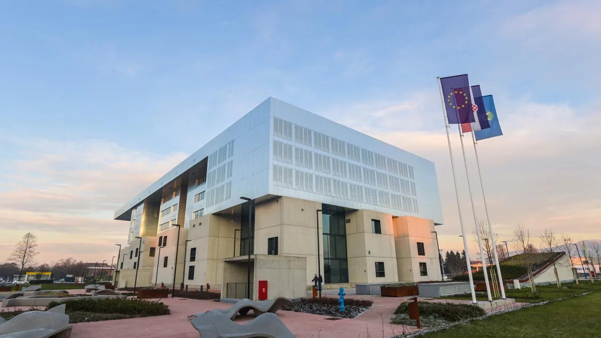 Sveučilište u Zagrebu ide u 'metalnu' zgradu kod Velesajma. Nekoć je ...