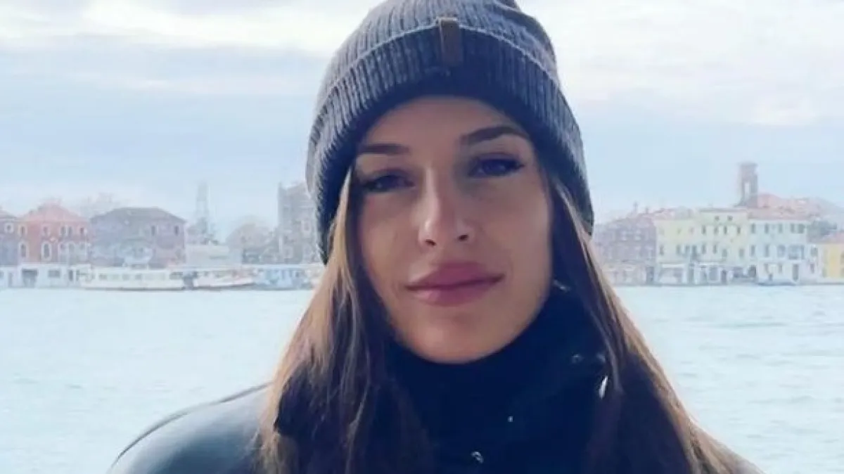 Agata Isabella Centasso skida Anu Mariu Marković sa trona - Net.hr