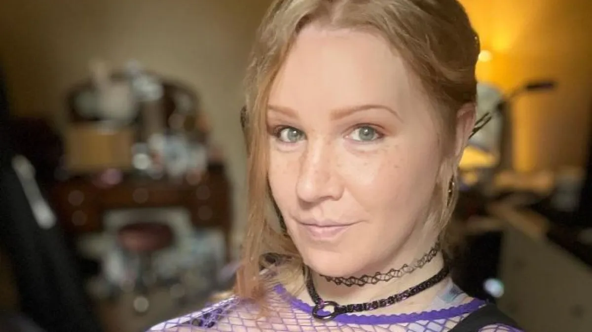 Ima ogromne grudi, a nakon tri povećanja, sprema se na još: 'Želim ...