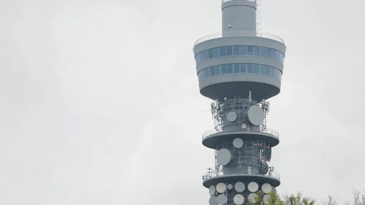 Na današnji je dan JNA raketirala sljemenski toranj. Bio je to početak ...