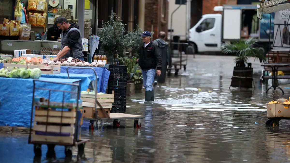 Rijeka pravi ‘Grad koji teče’ već treći dan zaredom: ‘Diže se more i ...