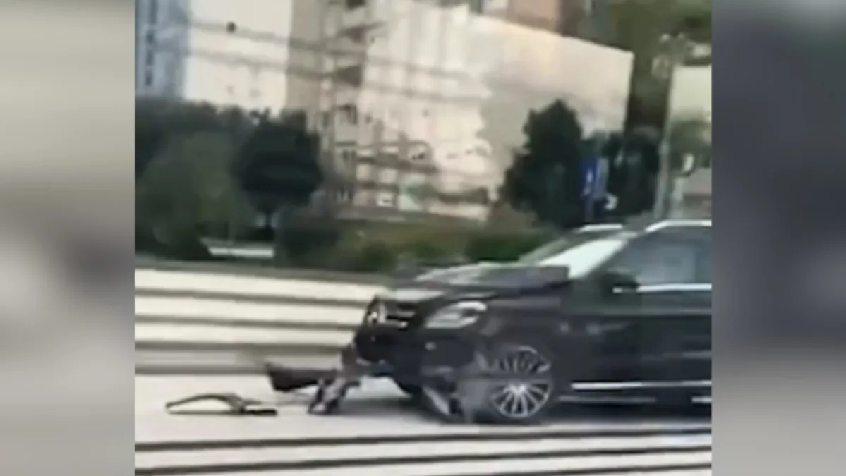 Nevjerojatna snimka. Mercedesom se zaletio na terasu pa pobjegao - Net.hr