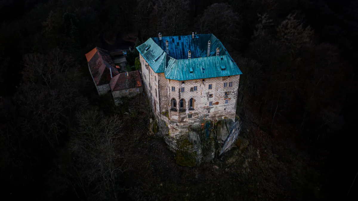 Ovaj dvorac jedan je od najukletijih na svijetu, kažu da zatvara sama ...