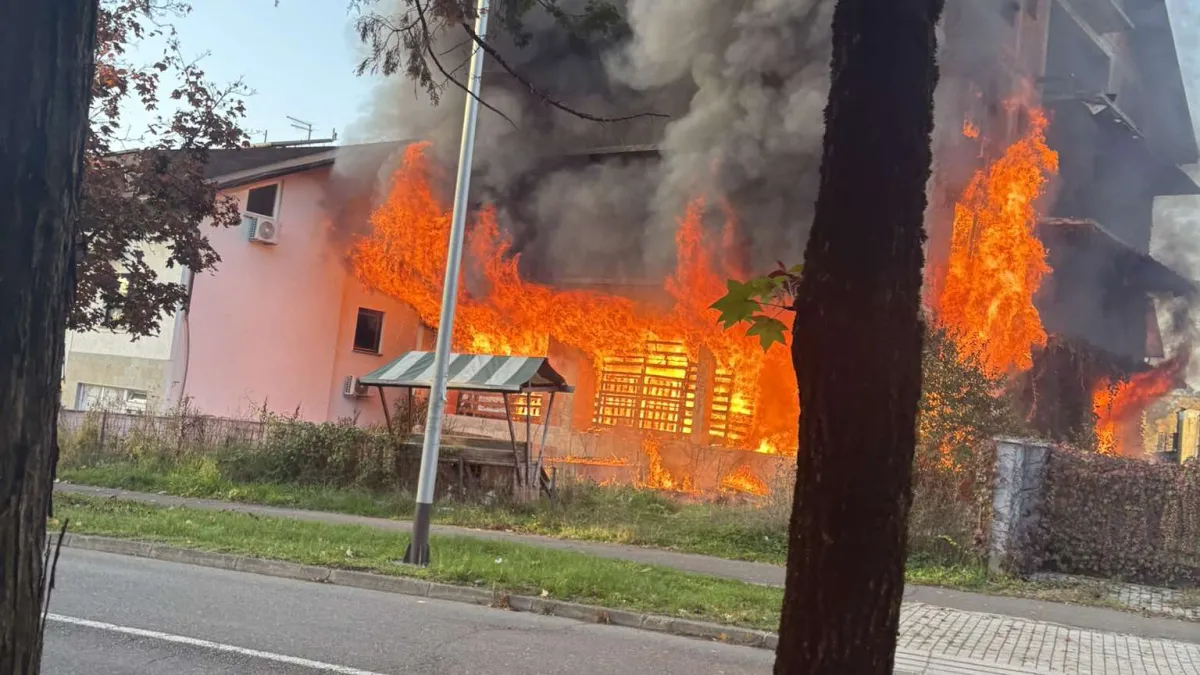 Požar u Sesvetama! Vatra guta napuštenu kuću punu peleta - Net.hr