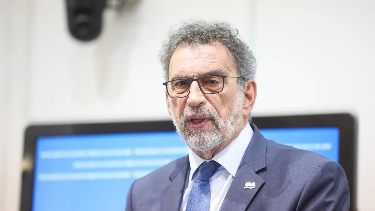 Radovan Fuchs odgovrio sindikatima vezano uz zahtjev za mirenje - Net.hr