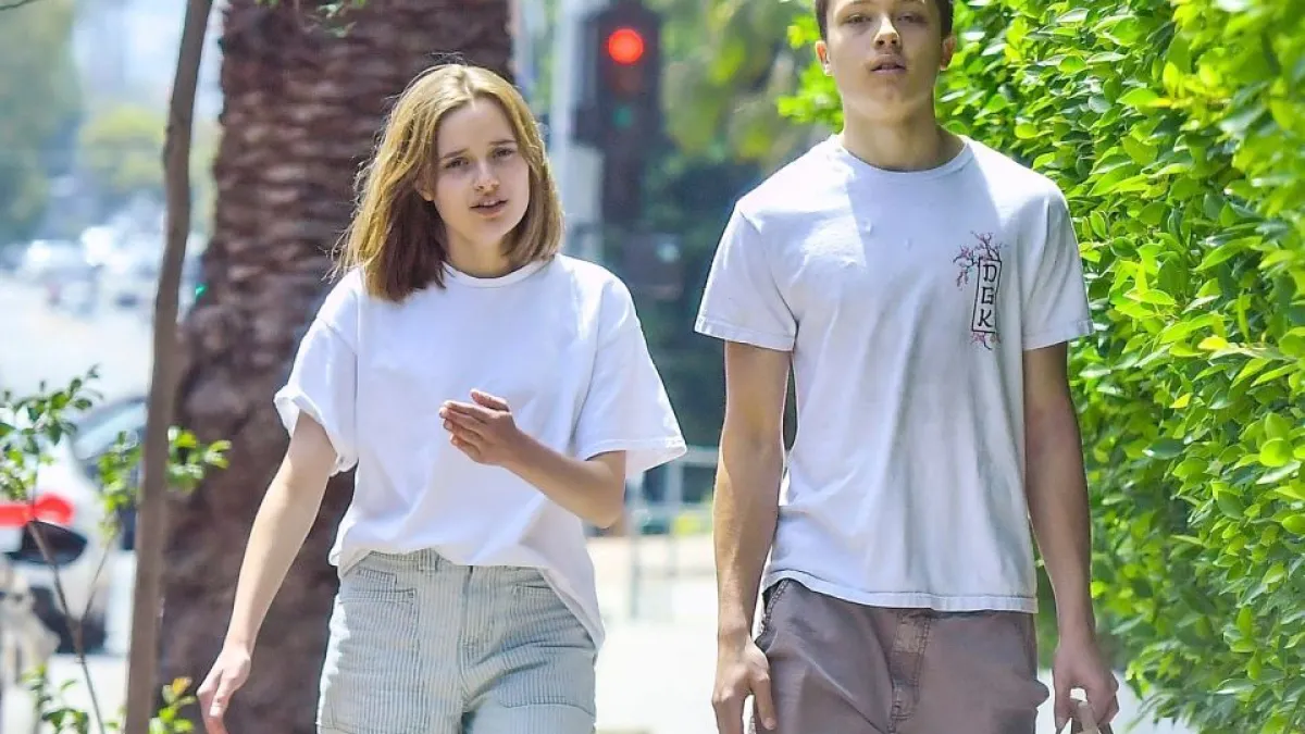 Blizanci Angeline Jolie i Brada Pitta rijetko se viđaju u javnosti ...