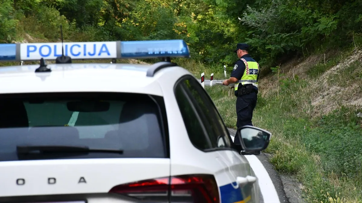 Motociklist poginuo u sudaru s automobilom u Virovitici - Net.hr