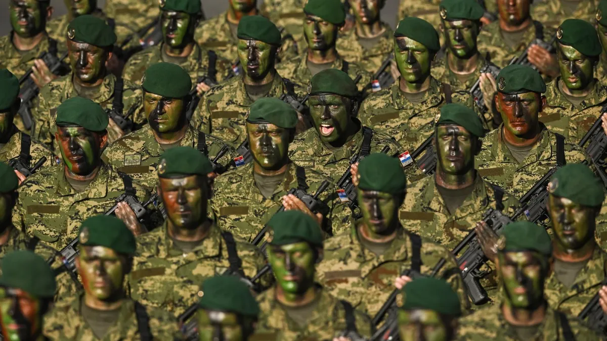 [UŽIVO] Vojni mimohod u Zagrebu uoči 30. obljetnice VRO Oluja - Net.hr