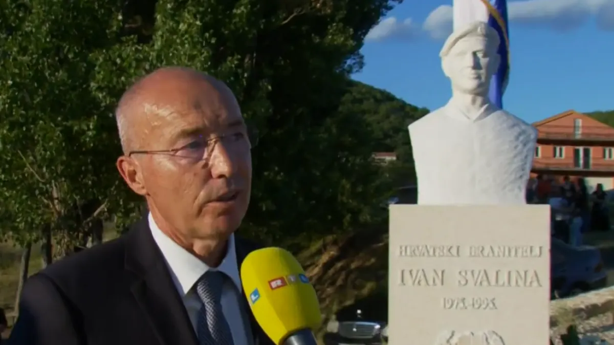 Krstičević na otvaranju spomenika Ivanu Svalini: 'U Oluji smo izgubili ...